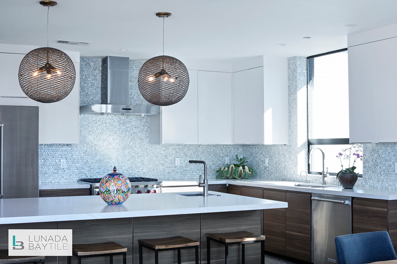 Kitchen with Origami Mosaic Nami in Ivory Pearl by LBT – Lunada Bay Tile
