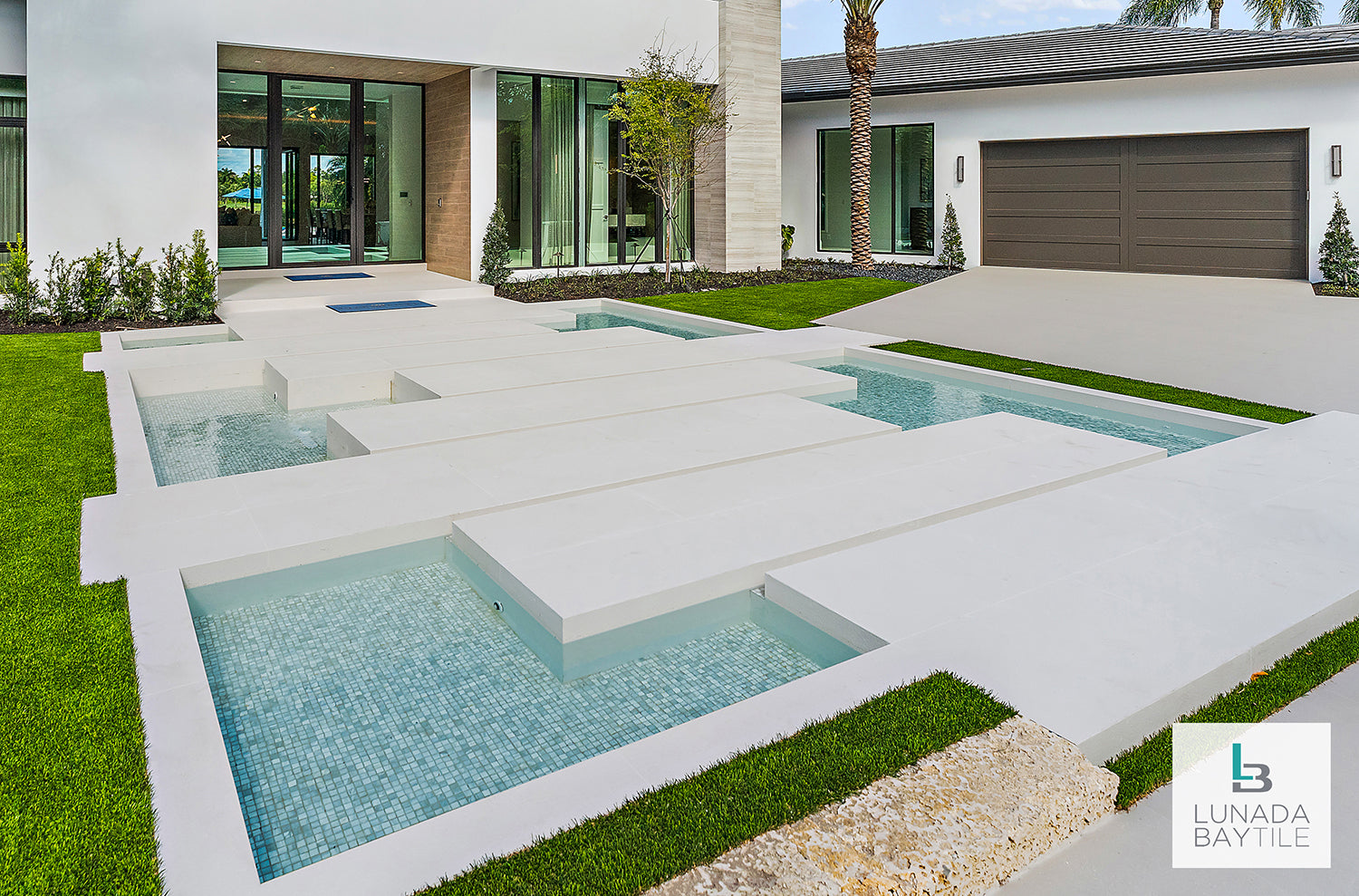 Pool & outdoor water feature w/ Shibui mosaics in Zinc - LBT – Lunada ...